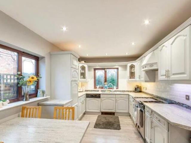 4 Bedroom Detached House For Sale In Blaxton