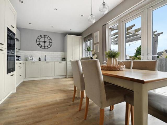 4 bedroom detached house for sale in Bletchley Way, Horsforth, LS18