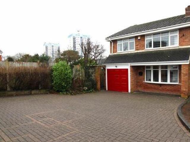 4 Bedroom Detached House For Sale In Bloxwich