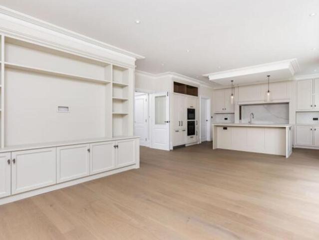 4 bedroom detached house for sale in Brunswick Gardens, Chilbolton Avenue, Winchester, SO22