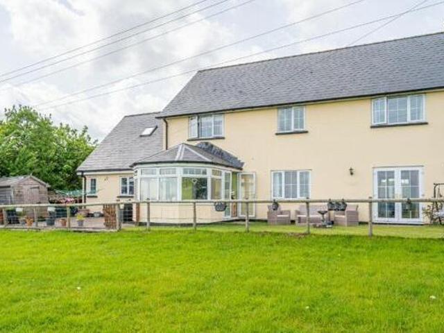 4 Bedroom Detached House For Sale In Bryn y gwenin