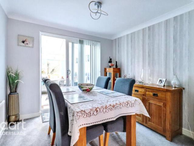 4 bedroom detached house for sale in Bracken Lea, Chatham, ME5