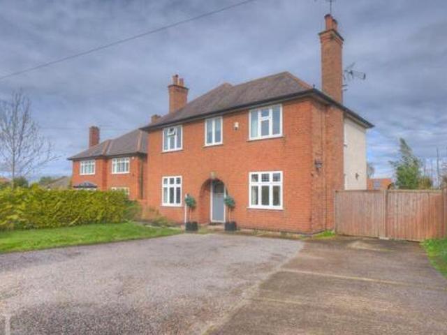 4 Bedroom Detached House For Sale In Bradmore