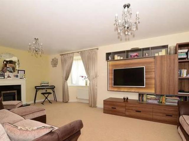 4 bedroom detached house for sale in Bradbrook Drive Longfield Kent DA3