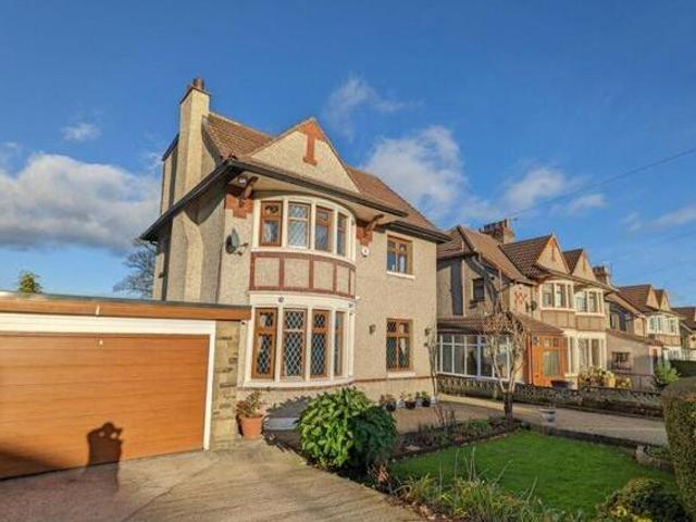 4 Bedroom Detached House For Sale In Bradford, West Yorkshire