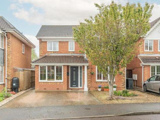 4 Bedroom Detached House For Sale In Bradley Stoke