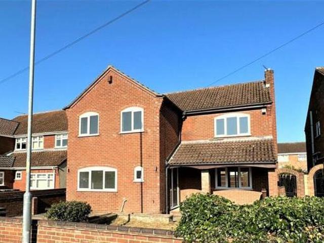 4 Bedroom Detached House For Sale In Bradwell