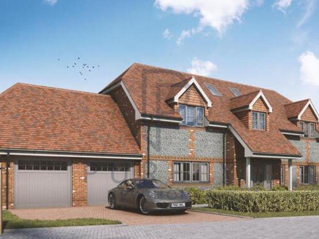 4 Bedroom Detached House For Sale In Brambles Close