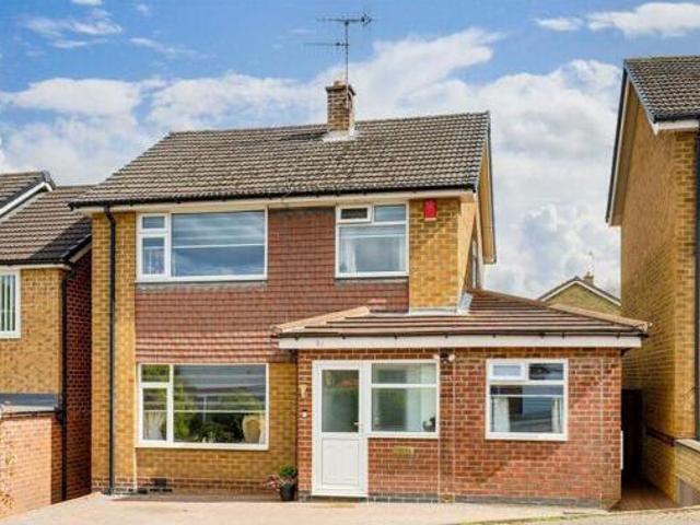 4 Bedroom Detached House For Sale In Bramcote, Nottinghamshire