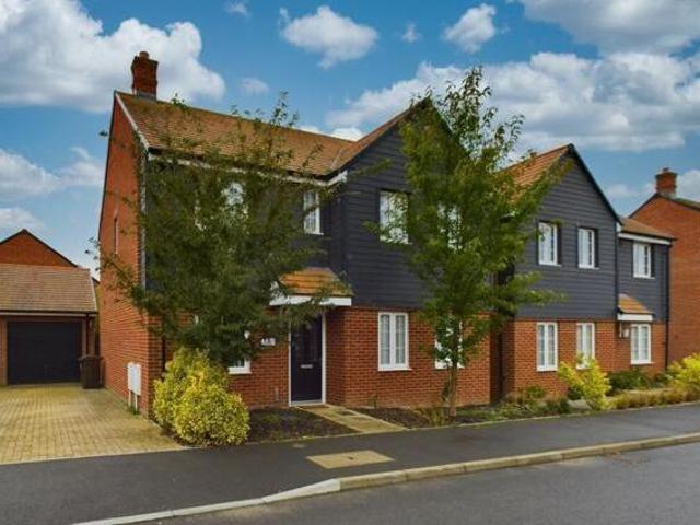 4 Bedroom Detached House For Sale In Bramley