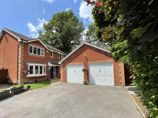 4 Bedroom Detached House For Sale In Bramley