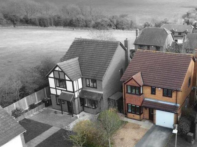 4 bedroom detached house for sale in Brechin Close Arnold Nottingham NG5