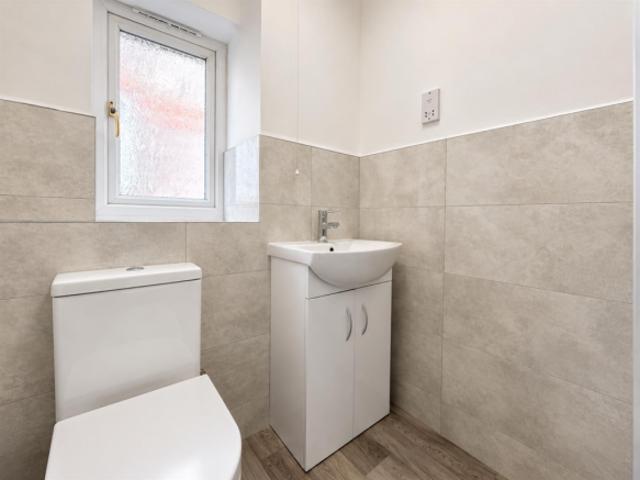 4 bedroom detached house for sale in Brearley Avenue, Oldbrook, MK6