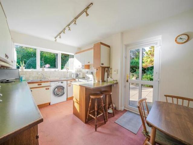 4 bedroom detached house for sale in Brendon Drive, Birkby, Huddersfield, HD2