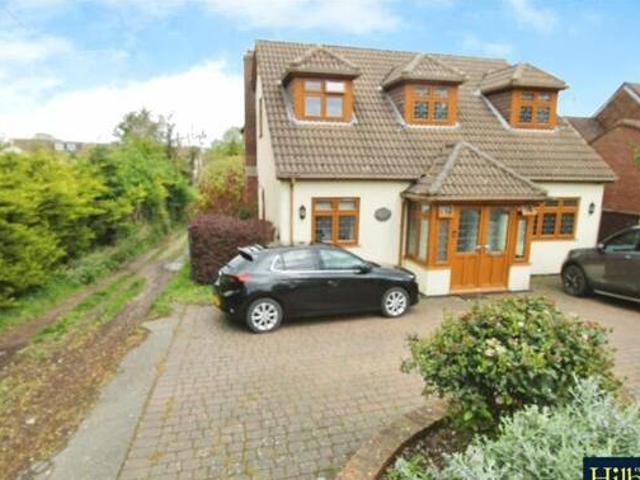 4 Bedroom Detached House For Sale In Brentwood, Essex