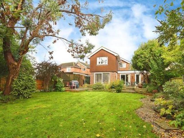 4 Bedroom Detached House For Sale In Brentwood, Essex