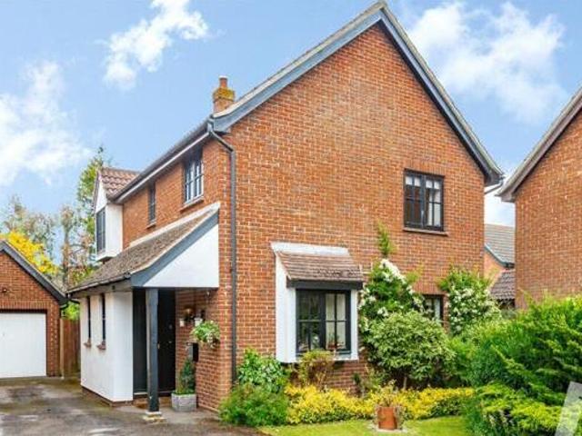4 Bedroom Detached House For Sale In Brentwood, Essex