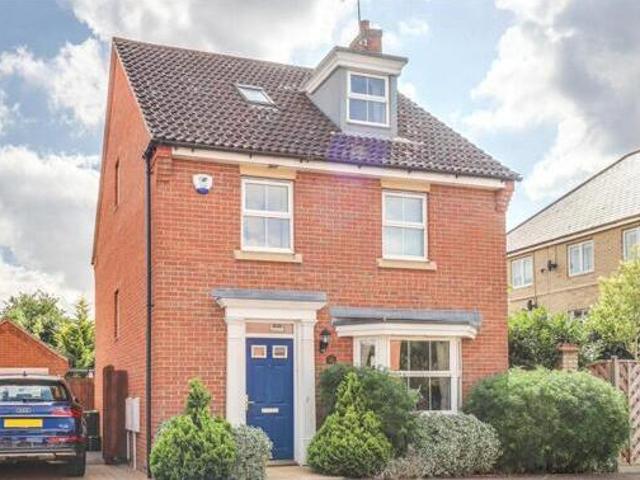 4 Bedroom Detached House For Sale In Brewers End