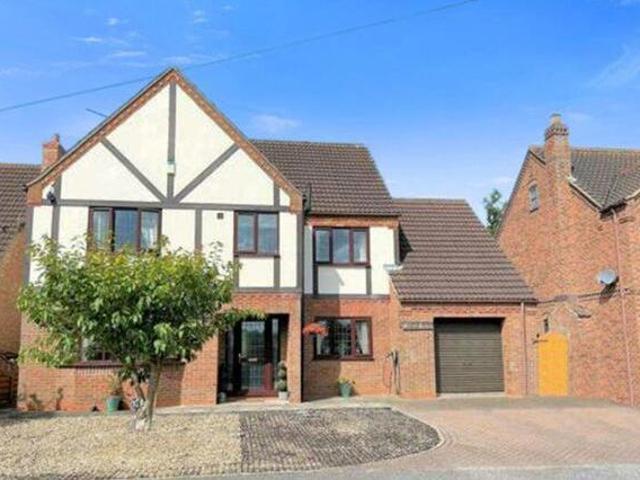 4 Bedroom Detached House For Sale In Brigg