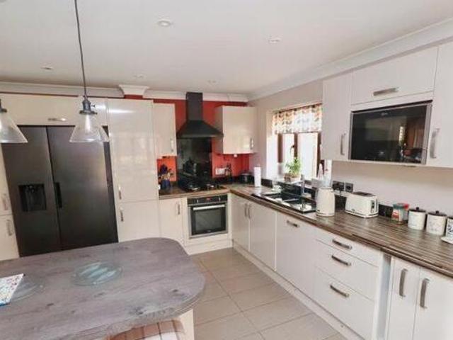 4 Bedroom Detached House For Sale In Brightlingsea