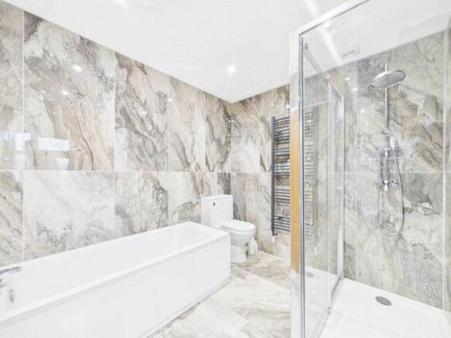 4 bedroom detached house for sale in Bridge Field Court, Gloucester, Gloucestershire, GL4
