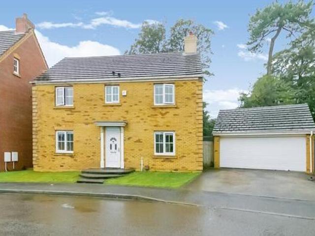 4 Bedroom Detached House For Sale In Bridgend