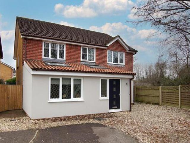 4 Bedroom Detached House For Sale In Brimsham Park