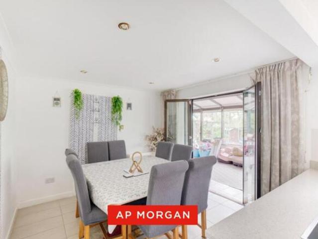 4 bedroom detached house for sale in Brinsley Close, Solihull, West Midlands, B91