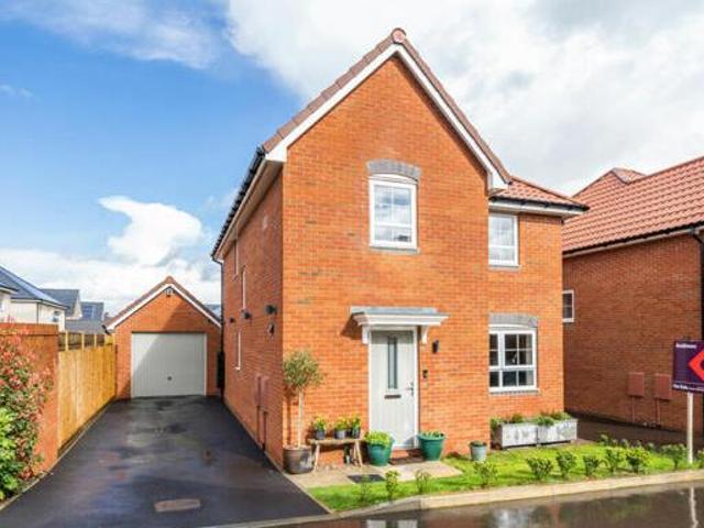 4 Bedroom Detached House For Sale In Bristol, Gloucestershire