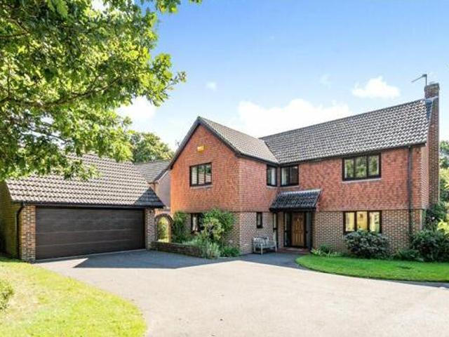 4 Bedroom Detached House For Sale In Brockenhurst, Hampshire