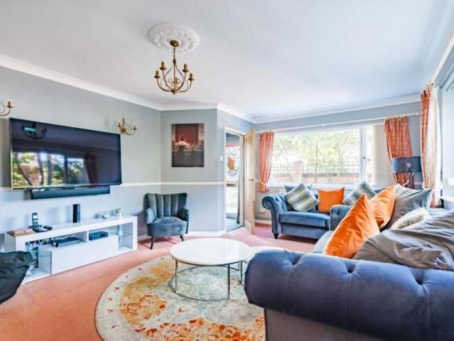4 bedroom detached house for sale in Broadhurst Road, Norwich, NR4
