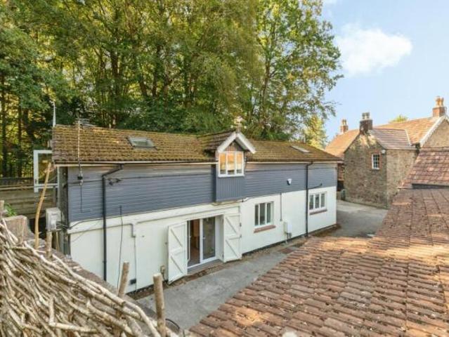 4 bedroom detached house for sale in Broom Hill, Bristol, BS16