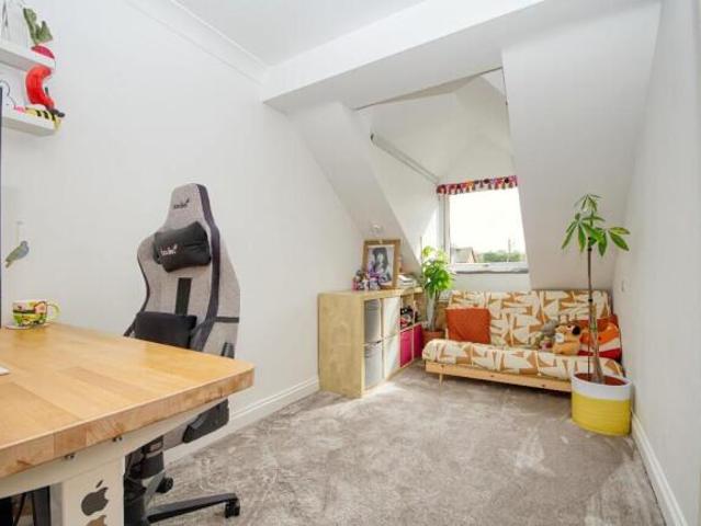 4 bedroom detached house for sale in Brookside Way, West End, Hampshire, SO30