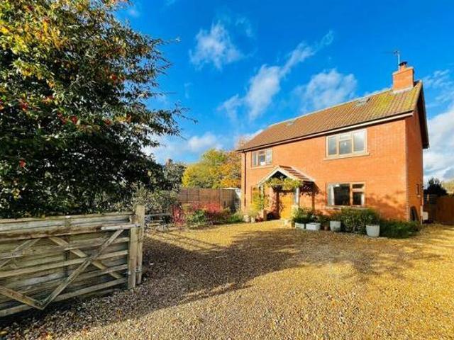 4 Bedroom Detached House For Sale In Bromham