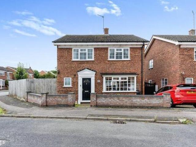 4 Bedroom Detached House For Sale In Bromham