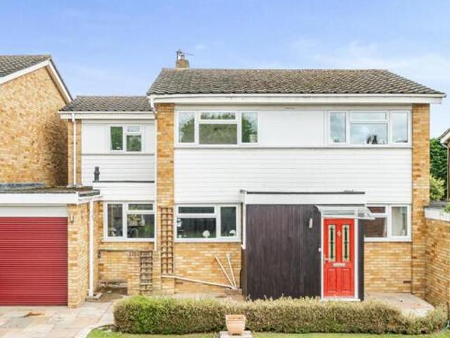 4 Bedroom Detached House For Sale In Bromley