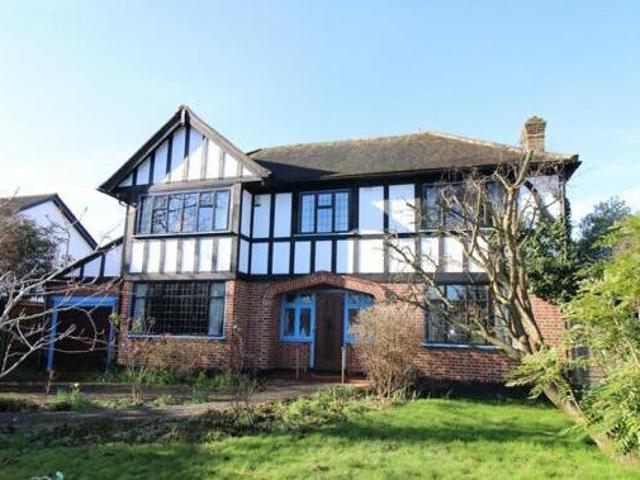4 Bedroom Detached House For Sale In Bromley