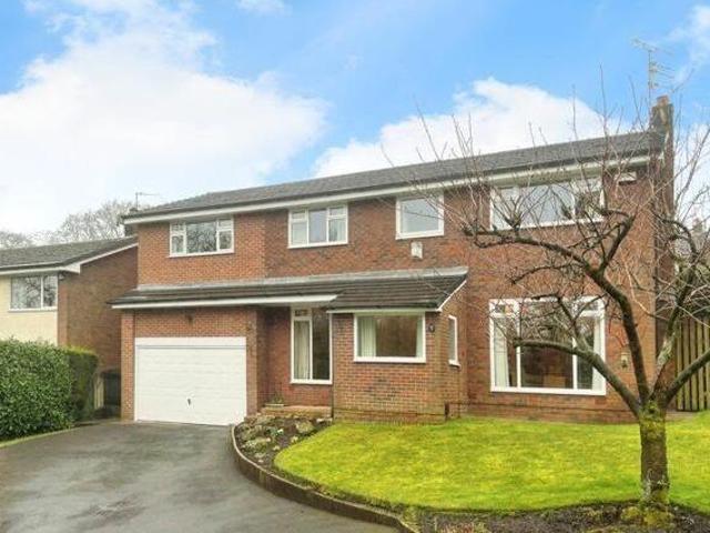 4 Bedroom Detached House For Sale In Bromley Cross, Bolton