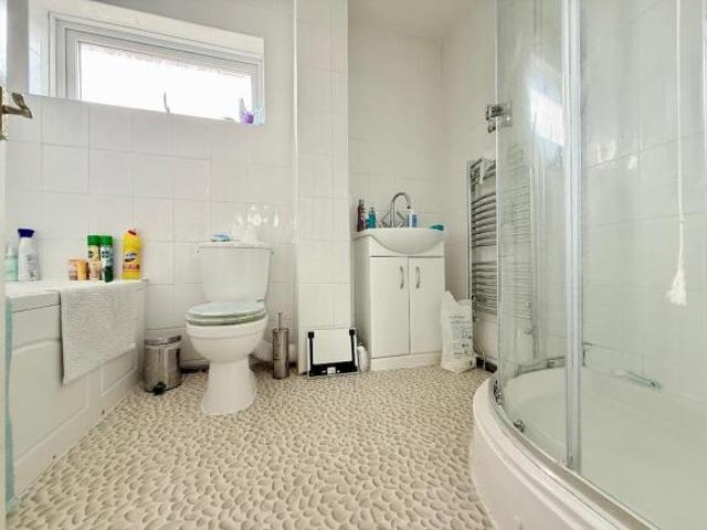 4 bedroom detached house for sale in Brompton Close, Bramingham, Luton, Bedfordshire, LU3 3QT, LU3