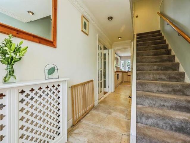 4 bedroom detached house for sale in Brownlow Drive, Nottingham, NG5
