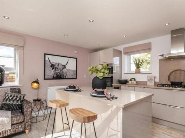 4 Bedroom Detached House For Sale In Brough, East Riding Of Yorkshire