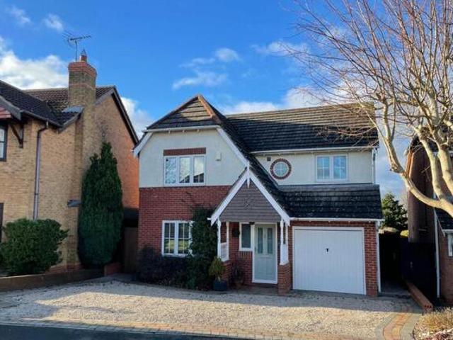 4 Bedroom Detached House For Sale In Broughton Astley, Leicester