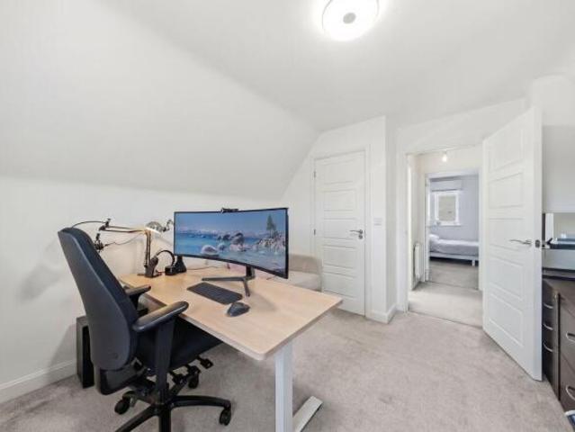 4 bedroom detached house for sale in Broughton Grounds Lane, Brooklands, MK10