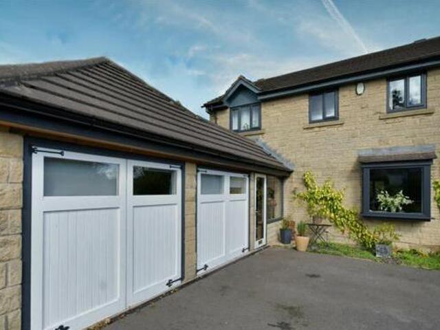 4 Bedroom Detached House For Sale In Buxton, Derbyshire