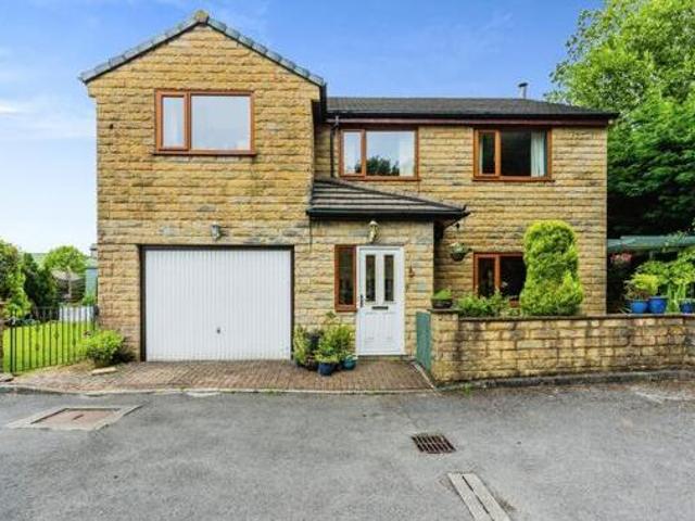 4 Bedroom Detached House For Sale In Buxton, Derbyshire