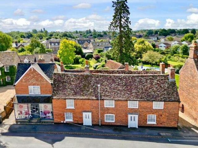 4 Bedroom Detached House For Sale In Buckden, Huntingdon