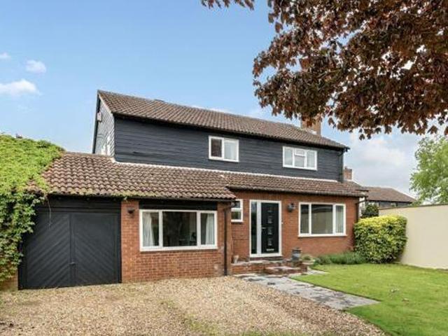4 Bedroom Detached House For Sale In Buckinghamshire