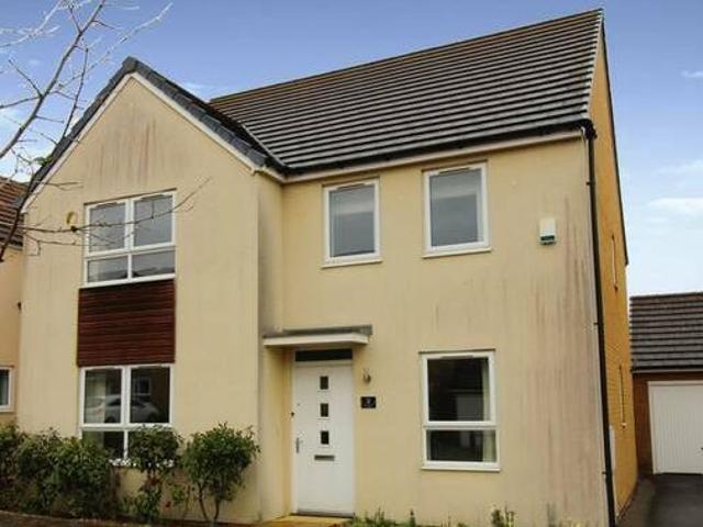 4 bedroom detached house for sale in Buckleys Road Bristol BS34