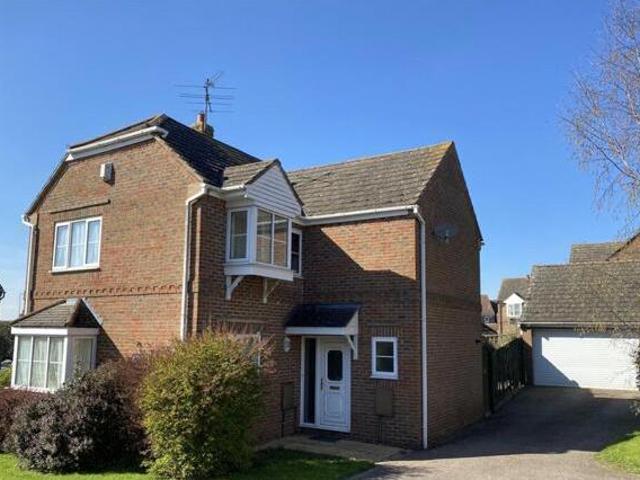4 Bedroom Detached House For Sale In Bugbrooke, Northampton