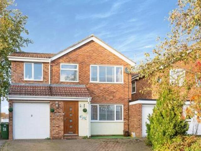 4 Bedroom Detached House For Sale In Bugbrooke